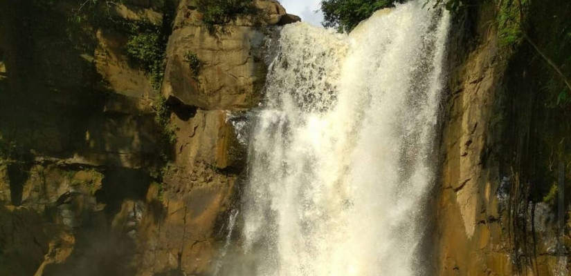 Desa Perian Jadikan Wisata Air Terjun Sebagai PADes - wartakubar.id
